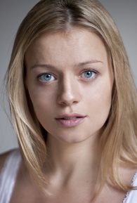 Fotos | Julie McLellan (II) | Artista | Filmow