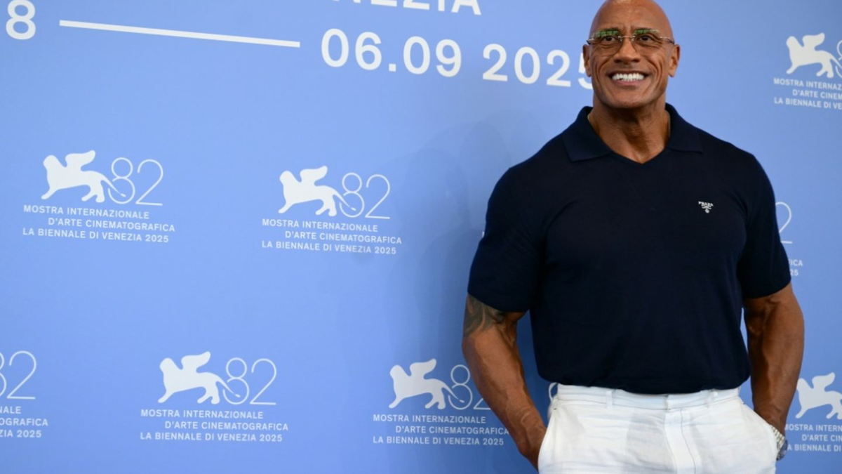 Dwayne Johnson lidera lista dos atores mais bem pagos de 2024 ...