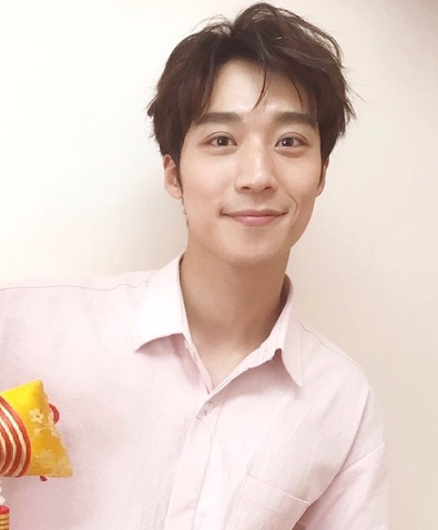 Andy Bian (19 de Junho de 1991) | Artista | Filmow