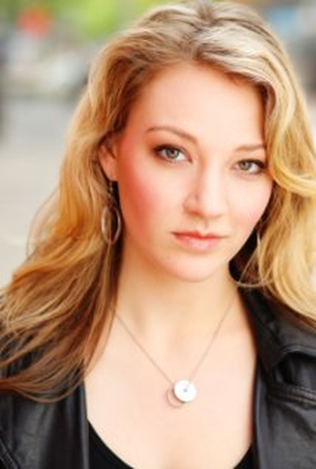 Fotos | Hailey Heisick | Artista | Filmow