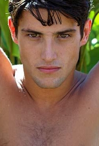 Alexandre Slaviero (26 de Dezembro de 1983) | Artista | Filmow