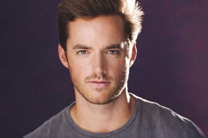 Connor Hines | Artista | Filmow