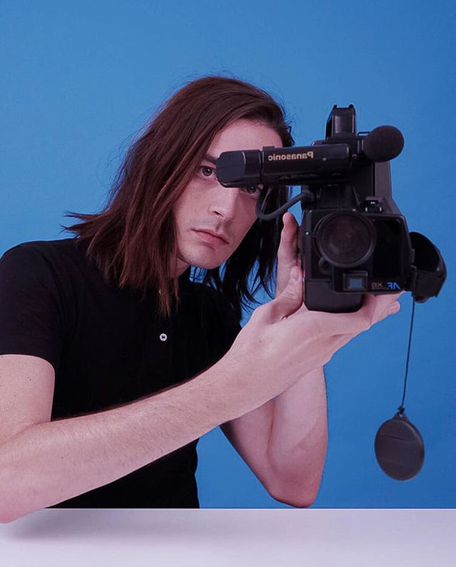 Fotos | Titanic Sinclair | Artista | Filmow