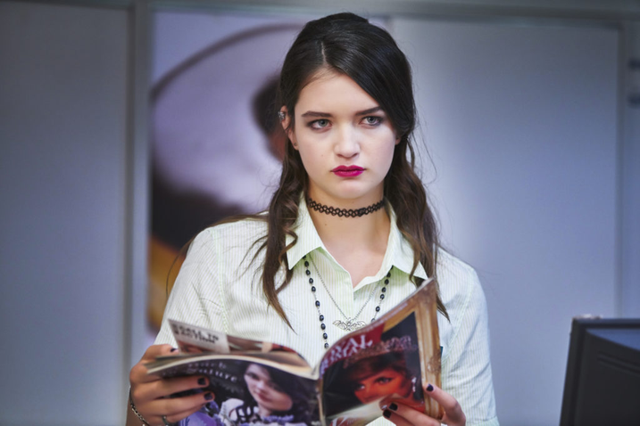 Mitzi Ruhlmann (17 de Novembro de 1998) | Artista | Filmow