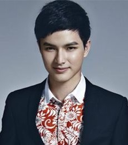 Bingqiang Chen (27 de Julho de 1990) | Artista | Filmow