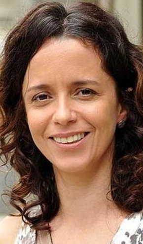 Daniele Barros () | Artista | Filmow