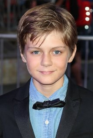Ty Simpkins (6 de Agosto de 2001) | Artista | Filmow