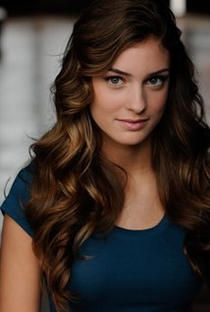 Mia Hulen (I) | Artista | Filmow