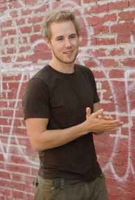 Kyle Labine | Artista | Filmow