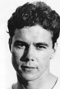 Wyatt Knight (20 de Janeiro de 1955) | Artista | Filmow