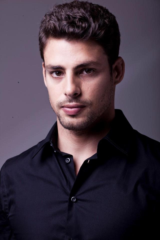 Cauã Reymond (20 de Maio de 1980) | Artista | Filmow