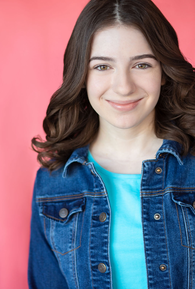 Ava Fields | Artista | Filmow