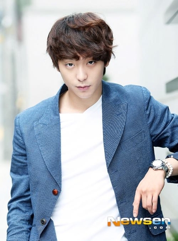 Hyun Woo (18 de Janeiro de 1985) | Artista | Filmow