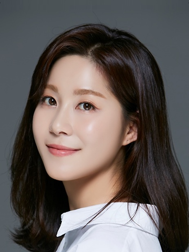 Fotos | Shin Soo-Hyun | Artista | Filmow