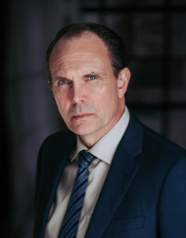 Kyle James Butler | Artista | Filmow