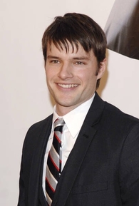 Nick Cornish (3 de Outubro de 1976) | Artista | Filmow