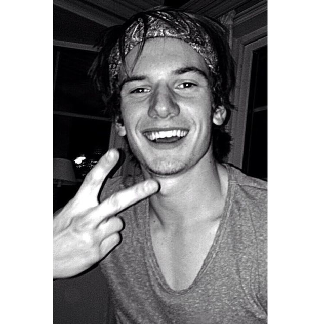 Fotos | Thomas Hayes | Artista | Filmow