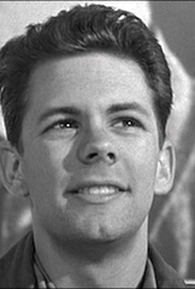 Tom Lowell | Artista | Filmow