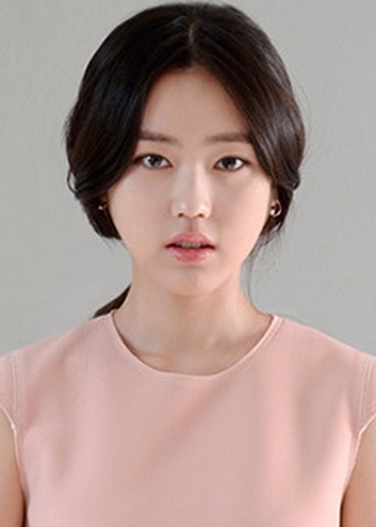 Choi Ri (29 de Junho de 1995) | Artista | Filmow