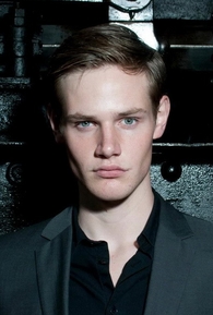 Dominic Marcus Singer | Artista | Filmow