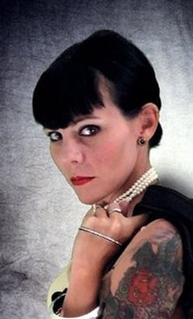 Fotos | Kristen Hall (I) | Artista | Filmow