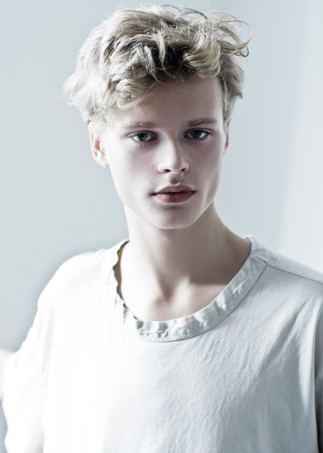 Edvin Endre (1 de Julho de 1994) | Artista | Filmow