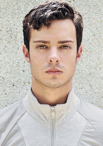 Aaron Lee (XII) | Artista | Filmow