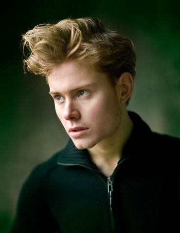 Layke Anderson | Artista | Filmow