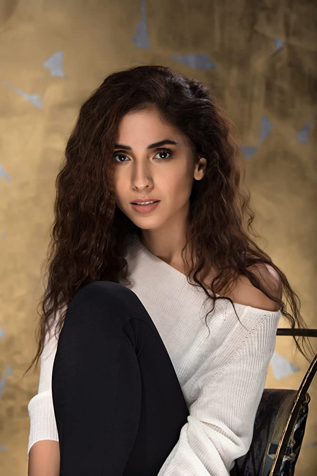 Fotos | Pooja Bhamrrah | Artista | Filmow