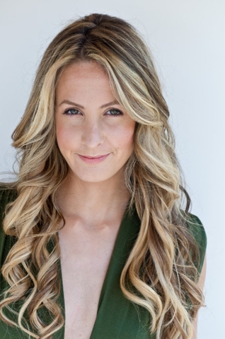 Elena Torres | Artista | Filmow