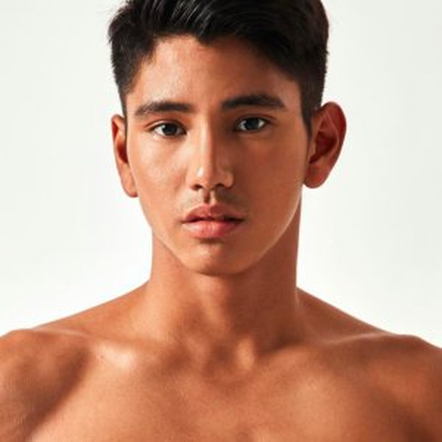 Fotos | Adrian Dionisio | Artista | Filmow