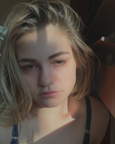 Megan Raich (11 de Julho de 1997) | Artista | Filmow