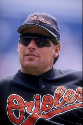 Scott Erickson (IV) (2 de Fevereiro de 1968) | Artista | Filmow