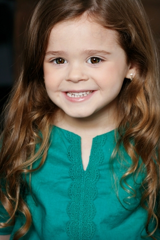 Adelynn Spoon | Artista | Filmow