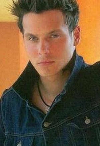 Derrick James | Artista | Filmow