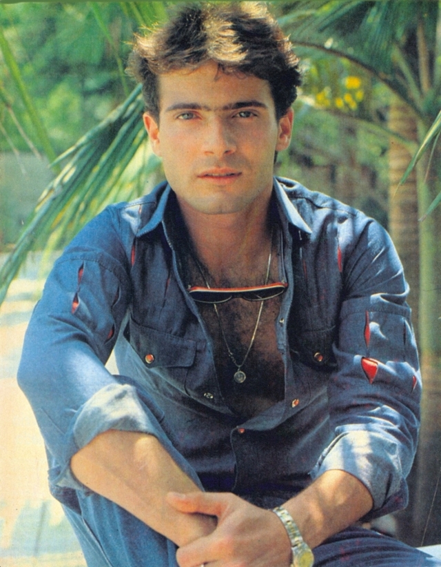 Fotos | Lauro Corona | Artista | Filmow