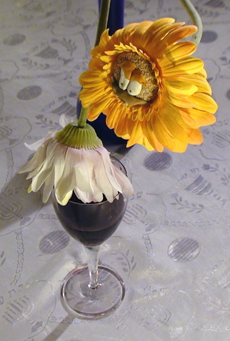 Evil Flowers: curta de 2011 - Filmow