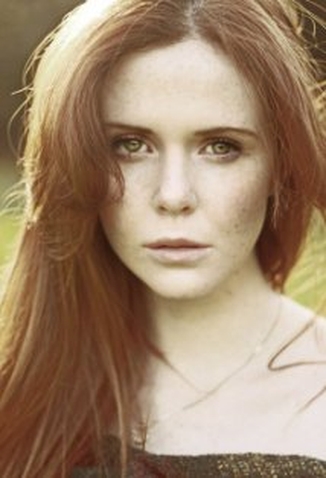 Susan Loughnane (16 de Fevereiro de 1987) | Artista | Filmow