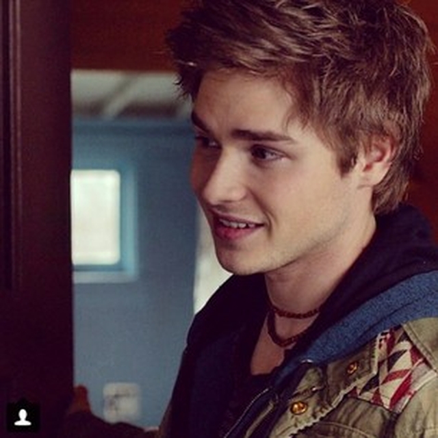 Fotos | Keenan Tracey | Artista | Filmow