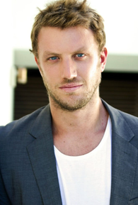 Adam Demos (24 de Maio de 1986) | Artista | Filmow