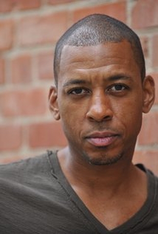 Joe Holt | Artista | Filmow