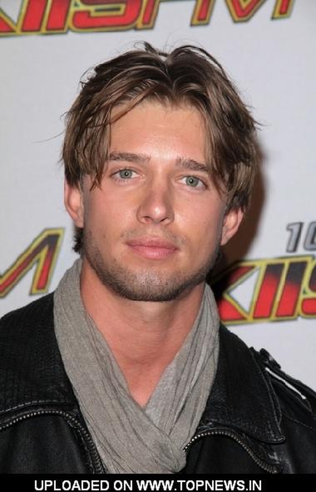 Fotos | Drew Van Acker | Artista | Filmow