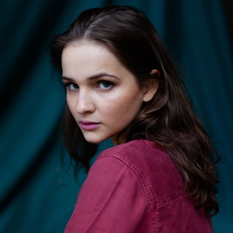 Lisa Vicari (11 de Fevereiro de 1997) | Artista | Filmow