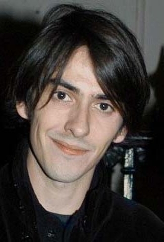 Dhani Harrison (1 de Agosto de 1978) | Artista | Filmow