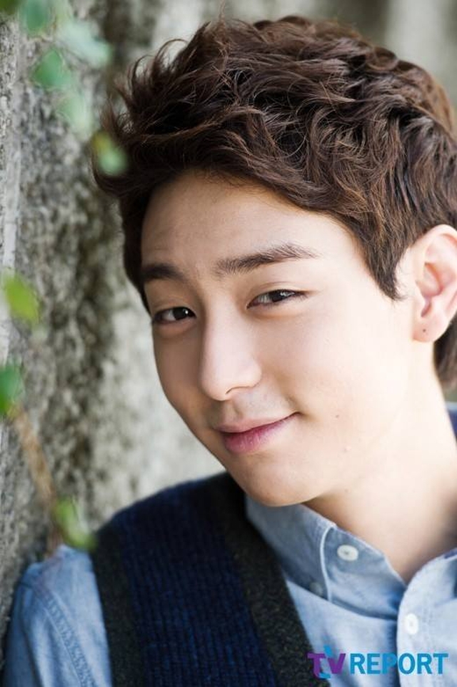 Hyun Woo (18 de Janeiro de 1985) | Artista | Filmow