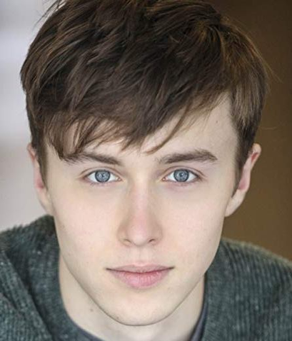 AJ Achinger | Artista | Filmow