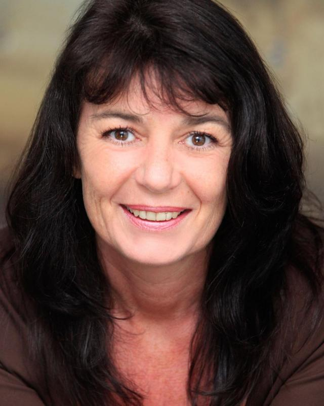 Fotos | Gillian Tully | Artista | Filmow