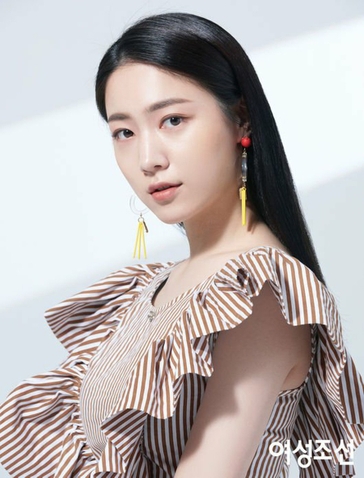 Ryu Hyo-Young (22 de Abril de 1993) | Artista | Filmow