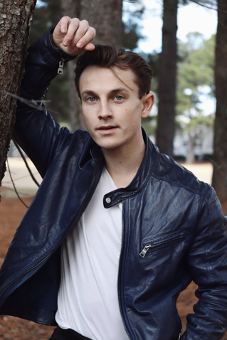 Reilly Walters | Artista | Filmow