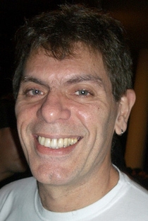 Roger Moreira (12 de Setembro de 1956) | Artista | Filmow